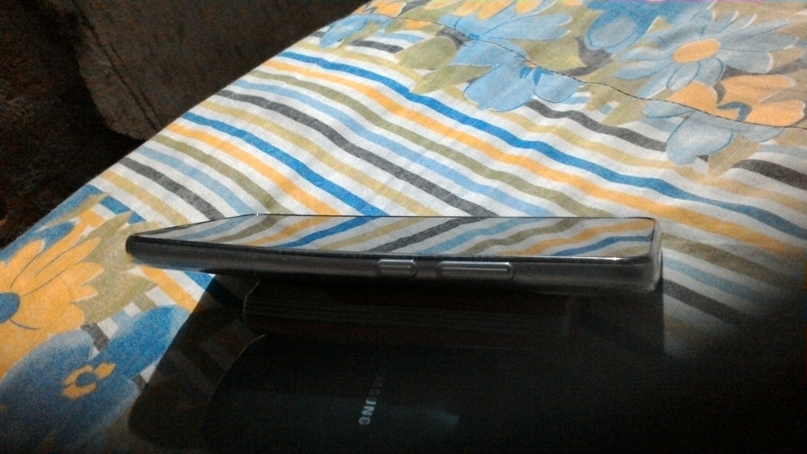 Body of my phone has become curved/bent.-Motorola Community